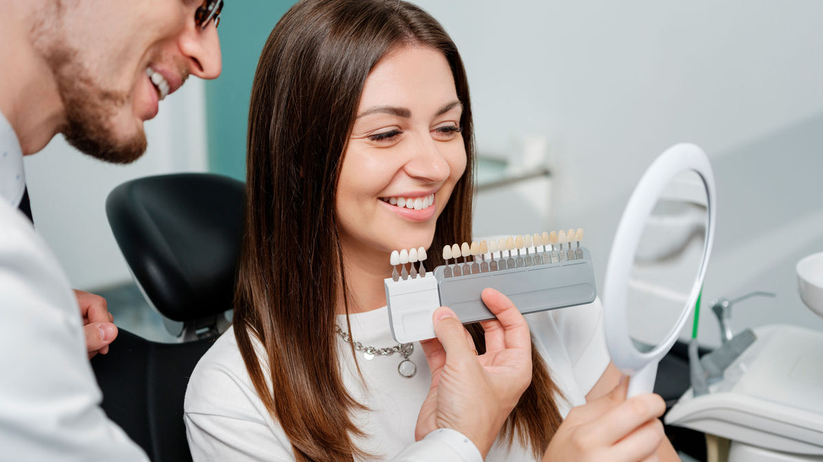 Zahnaufhellung (Bleaching): Methoden, Kosten & Risiken | DENTAL ...